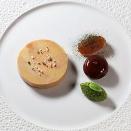 ESSENTIAL BY CHRISTOPHE - Updated December 2025 - 704 Photos & 123 ...