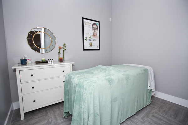 POOLER DAY SPA - Updated September 2025 - 16 Photos & 36 Reviews - 447 ...