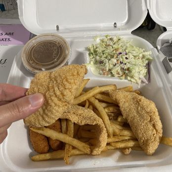 CATFISH KING RESTAURANT OF PARIS - Updated December 2025 - 31 Photos ...