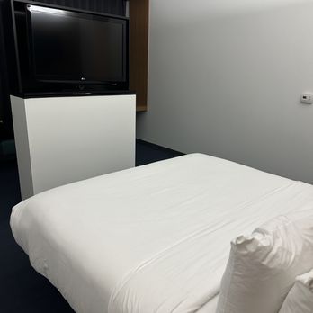 ALOFT TULSA DOWNTOWN - Updated September 2025 - 96 Photos & 95 Reviews ...