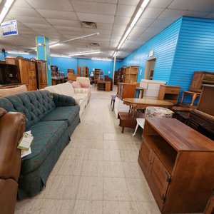 UCONN PUBLIC SURPLUS STORE - Updated December 2025 - 6 Ahern Ln, Storrs ...