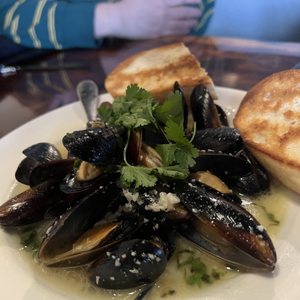 KAWEAH BREWING TAPROOM AND RESTAURANT - 135 Photos & 94 Reviews - 3222 ...