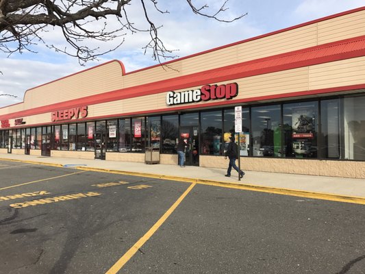 GAMESTOP - Updated December 2025 - 10 Reviews - 499 Sunrise Hwy ...