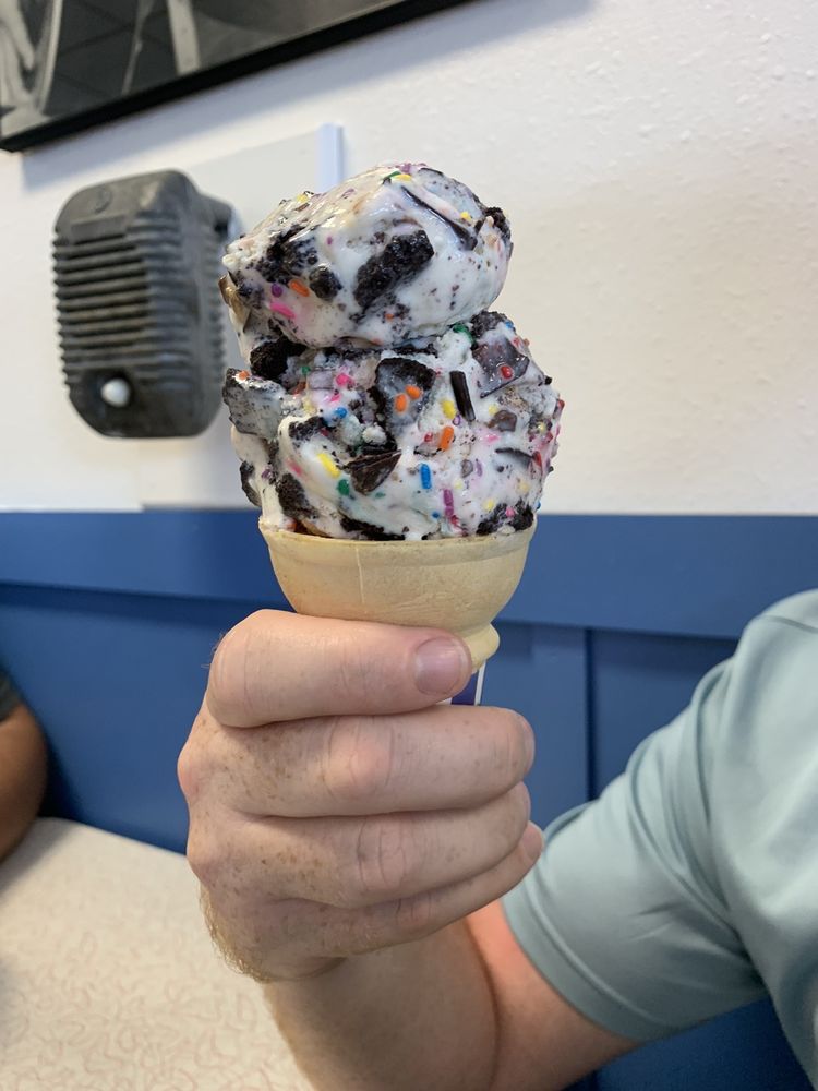 LICKITY SPLIT CAFE - Updated June 2024 - 45 Photos & 50 Reviews - 2828 ...