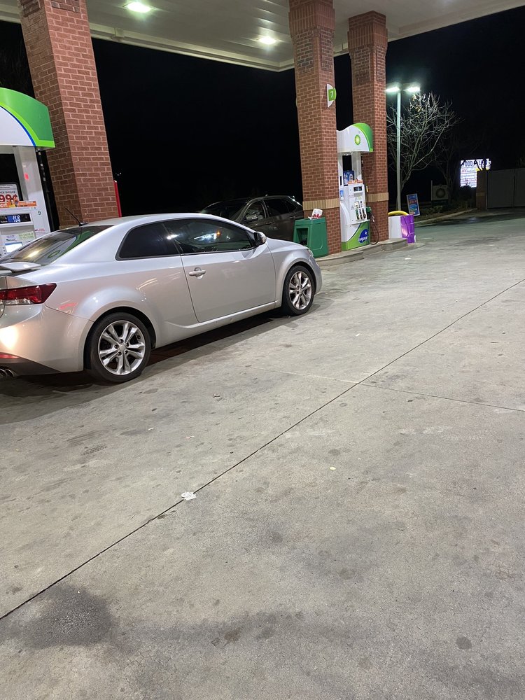 HAN-DEE HUGO’S NO 62 - Updated August 2025 - 10550 Durant Rd, Raleigh ...