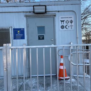 JFK INTERNATIONAL AIRPORT JFK CELL PHONE LOT - 33 Photos & 24 Reviews ...