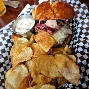 BRUNSON’S PUB - Updated November 2024 - 294 Photos & 388 Reviews - 956 ...