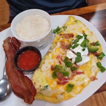 SCRAMBLERS RESTAURANT - Updated August 2025 - 193 Photos & 93 Reviews ...