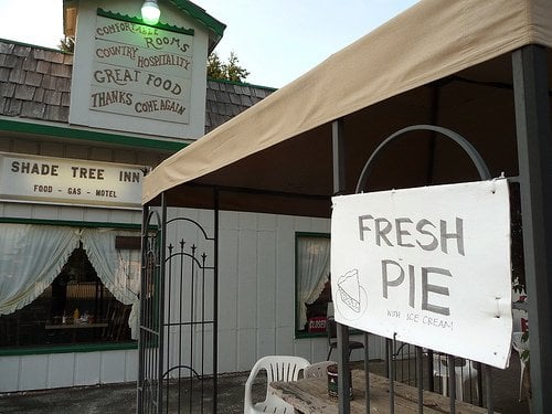 THE SHADE TREE INN - Updated July 2025 - 105 E Main St, Glenwood ...