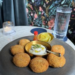 PRELUDE - Updated September 2025 - 102 Photos & 34 Reviews - 707 W 10th ...