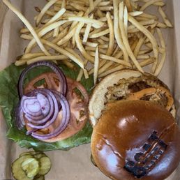 BOATYARD 401 - Updated December 2025 - 52 Photos & 83 Reviews - 401 ...