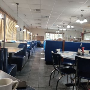 TRIPLETS FAMILY RESTAURANT - 84 Photos & 113 Reviews - 1947 W Main St ...