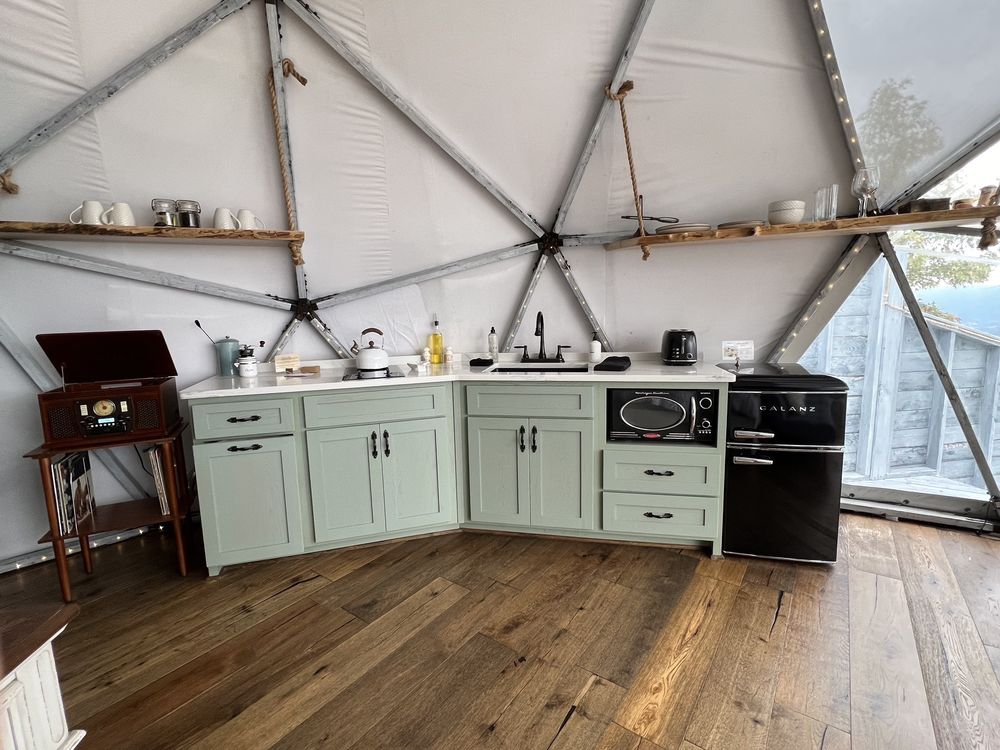 BOLT FARM TREEHOUSE - Updated October 2025 - 100 Photos & 14 Reviews ...