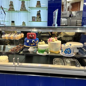 UPTOWN GROCERY - Updated October 2025 - 244 Photos & 133 Reviews - 9515 ...