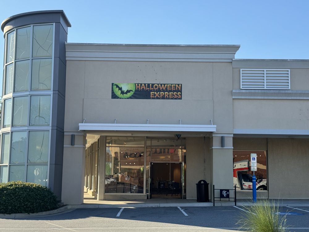 HALLOWEEN EXPRESS - TEMP. CLOSED - Updated October 2025 - 3100 Kathleen ...