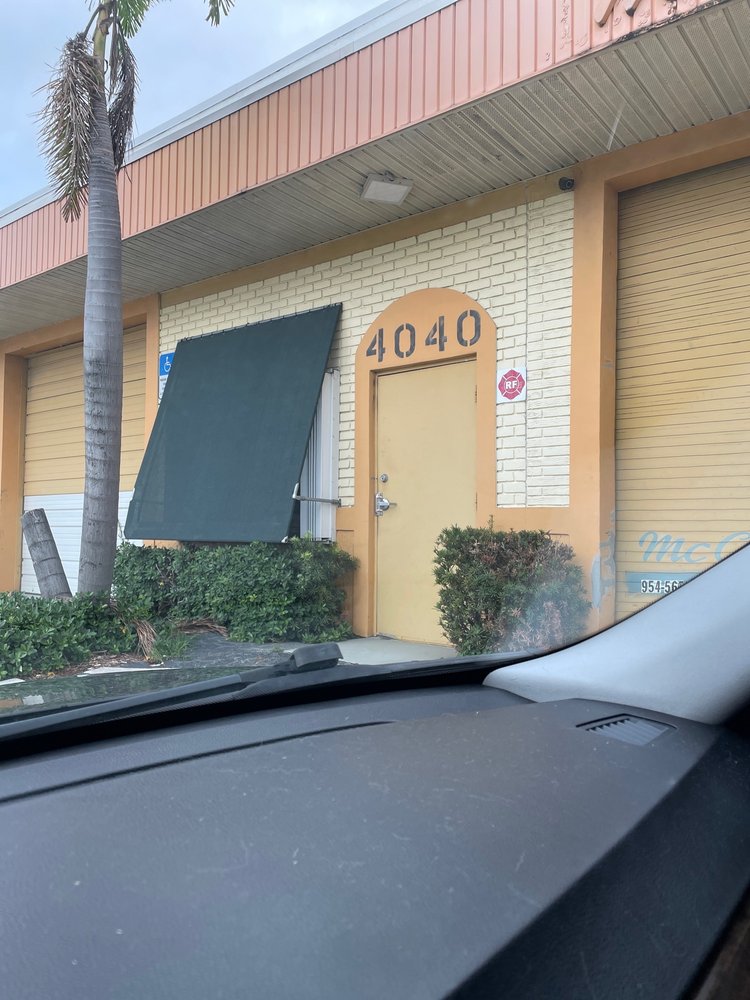 UNIQUE LOCKSMITH - Updated October 2025 - 21 Photos - 4038 NE 6th Ave ...