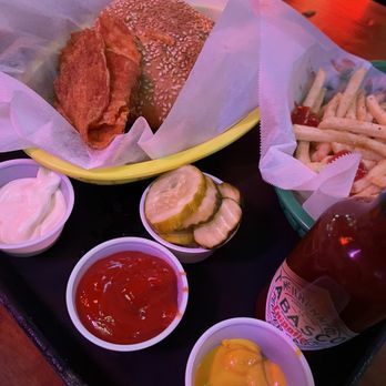 DUTCH GOOSE - Updated August 2024 - 413 Photos & 818 Reviews - 3567 ...