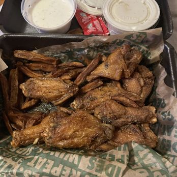 WINGSTOP - Updated June 2025 - 51 Photos & 65 Reviews - 106 Percival Rd ...