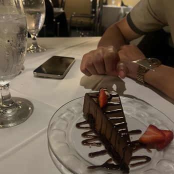 AVANTI - Updated December 2024 - 234 Photos & 364 Reviews - 2728 E ...