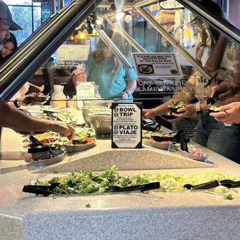 TOPPERS PIZZA PLACE - Updated March 2025 - 400 Photos & 681 Reviews ...