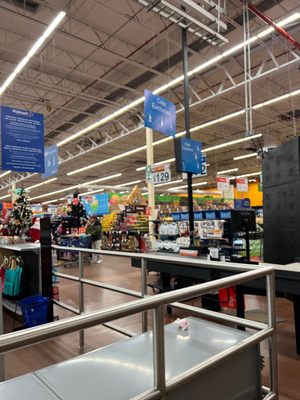 WALMART - Updated October 2025 - 326 Photos - Paseo del Pedregal 120 ...