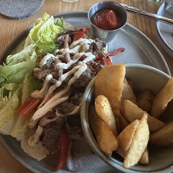 HELLO MONTY - Updated December 2025 - 174 Photos & 115 Reviews - 306 W ...