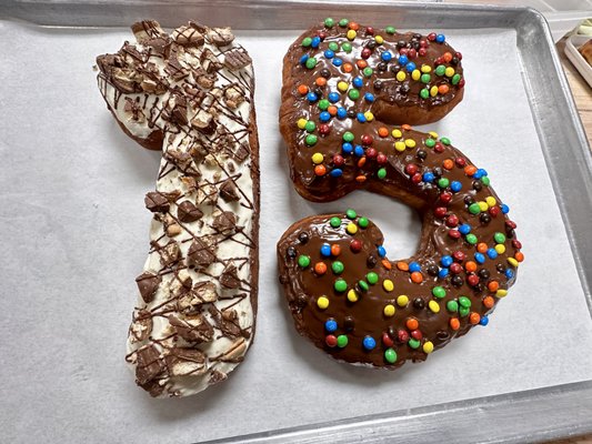 MOON DONUTS - 472 Photos & 351 Reviews - 1000 Torrance Blvd, Redondo ...