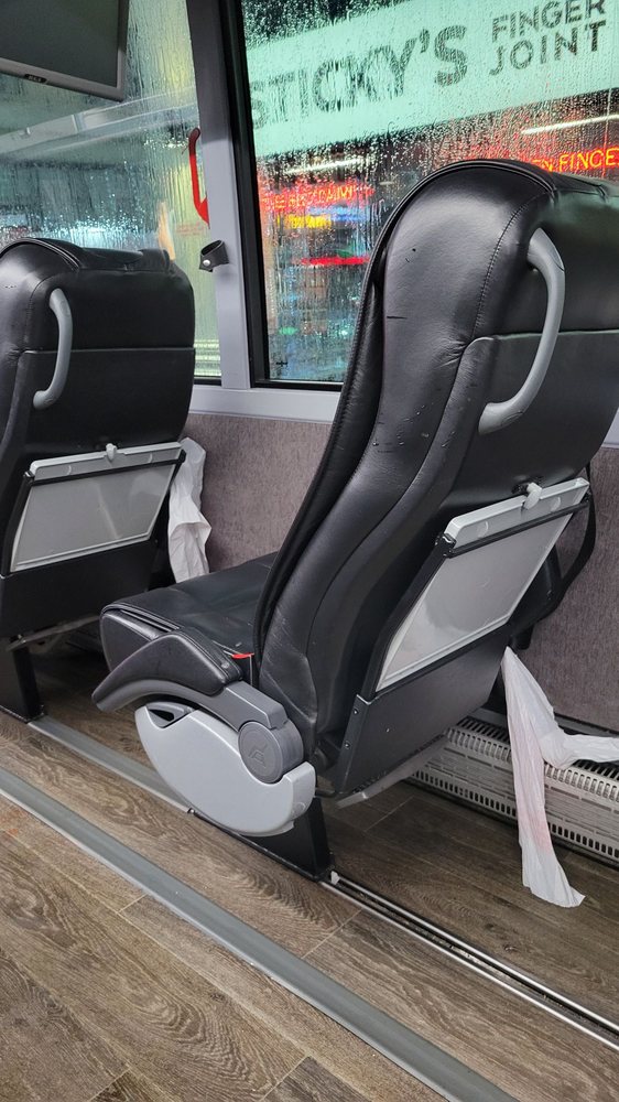 VAMOOSE BUS - Updated October 2025 - 44 Photos & 174 Reviews - 360 7th ...