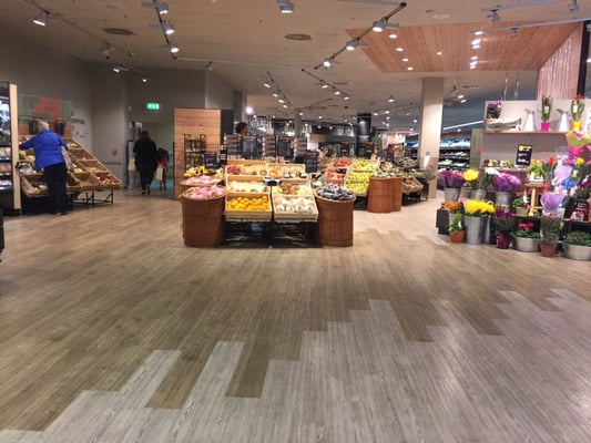 DUNNES STORES - Updated November 2025 - 17 Photos & 13 Reviews - Swan ...