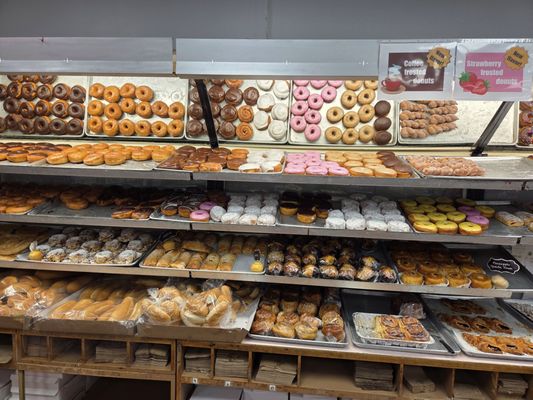 MINOS BAKERY - Updated December 2025 - 41 Photos & 52 Reviews - 106 W ...