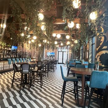 PUTTERY - Updated July 2025 - 567 Photos & 361 Reviews - 1818 ...