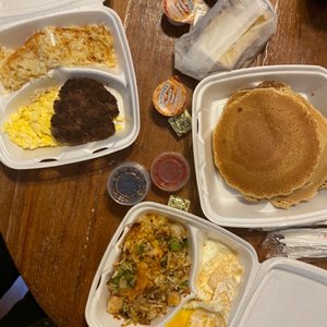 THE BREAKFAST PLACE - 75 Photos & 111 Reviews - 2130 E Victory Dr ...