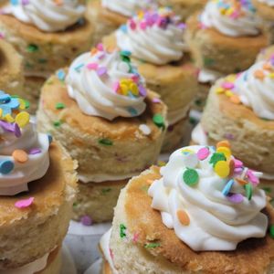 THE SWEET SIDE - Updated July 2024 - 218 Photos & 133 Reviews - 8310 ...