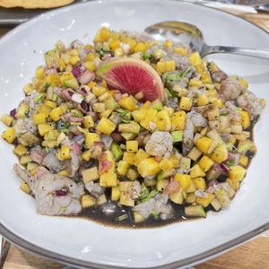 SANTO FISH RESTAURANT - 161 Photos & 70 Reviews - 9060 Slauson Ave ...