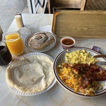 FRONTIER - Updated March 2025 - 1773 Photos & 2631 Reviews - 2400 ...