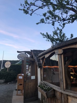 THE TREE-HOUSE CAFE - 72 Photos & 98 Reviews - 106 Purvis Lane, Salt ...