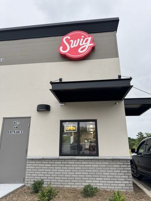 SWIG - Updated October 2025 - 16 Photos & 14 Reviews - 2625 Worldreach ...