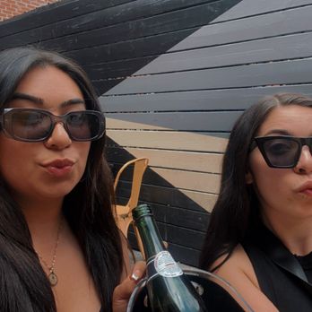 EL INDIO BOTANAS Y CERVEZA - Updated May 2025 - 388 Photos & 270 ...