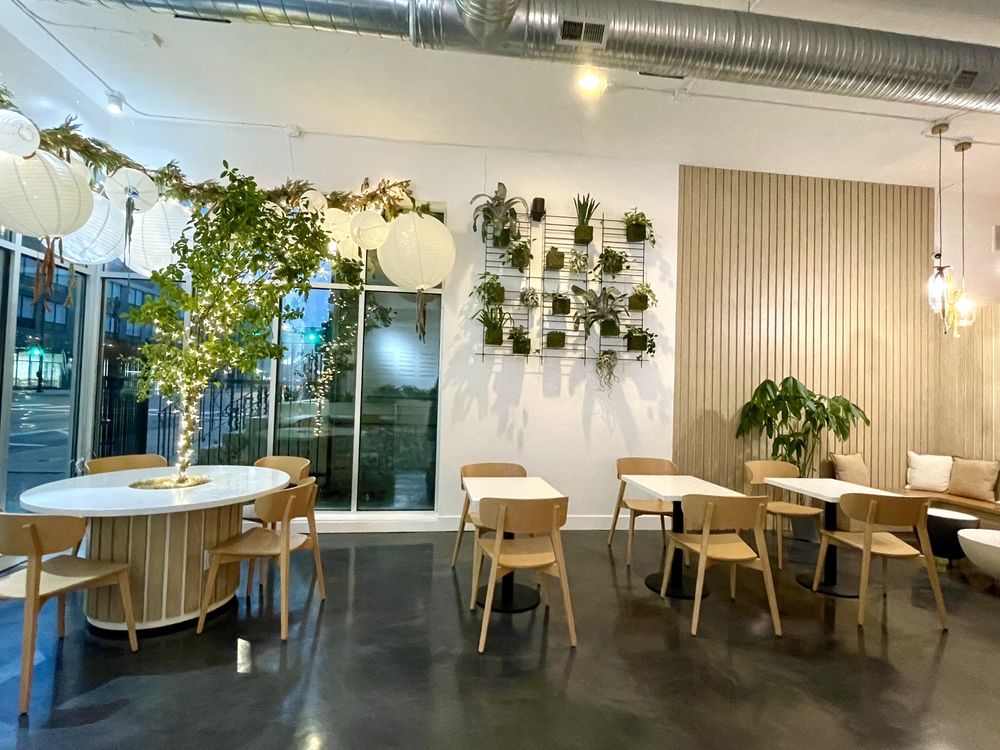 FRERA - Updated December 2025 - 89 Photos & 29 Reviews - 1722 N Western ...