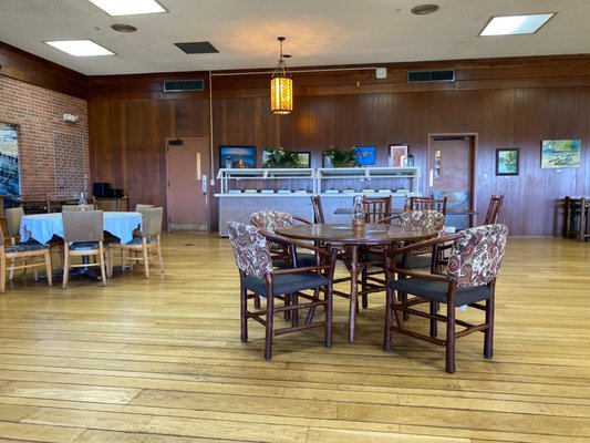 FALLS RESTAURANT AT CLIFTY INN - Updated December 2025 - 35 Photos & 59 ...