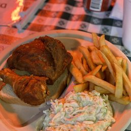 GUS’S WORLD FAMOUS FRIED CHICKEN - VAN BUREN - Updated July 2025 - 308 ...