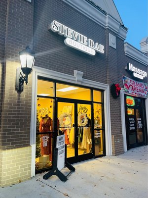STEVIE RAE BOUTIQUE - Updated August 2025 - 500 S Battlefield Blvd ...