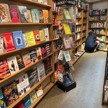BRIDGE STREET BOOKS - Updated January 2026 - 33 Photos & 80 Reviews ...