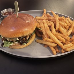 FABLE CRAFT BAR, WINE SALOON, FOOD JOINT - Updated October 2025 - 65 ...