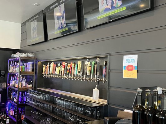 CORNER TAP - 76 Photos & 59 Reviews - 1905 Cliff Dr, Santa Barbara, CA ...