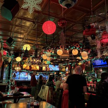 SKINFLINTS - Updated December 2025 - 393 Photos & 461 Reviews - 7902 ...