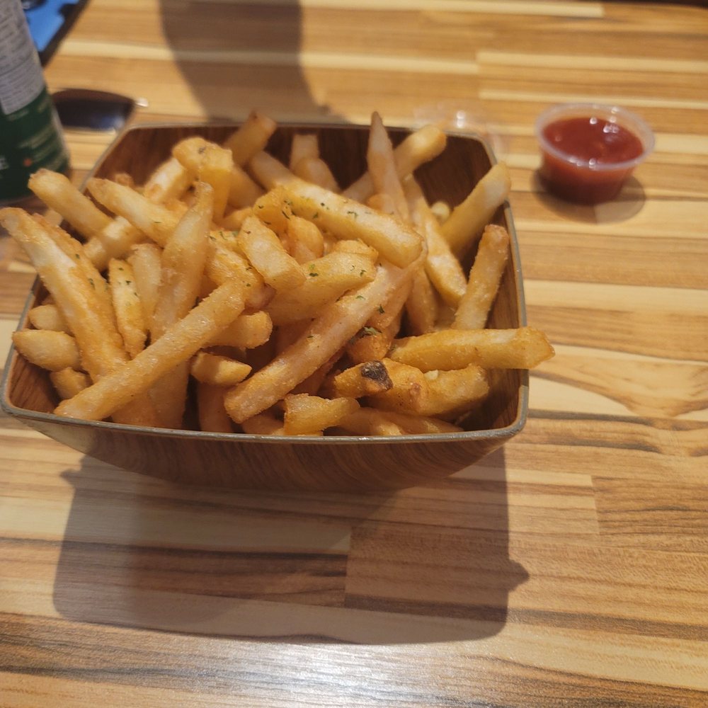 THE FRY - Updated December 2024 - 10 Photos - 6530 Lundy's Lane ...