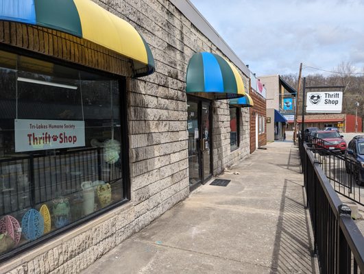 TRI LAKES HUMANE SOCIETY THRIFT STORE - Updated December 2025 - 22183 ...