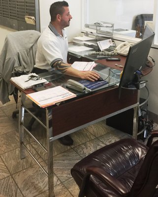 Y & S AUTO BODY SHOP - SAN PEDRO - Updated December 2025 - 94 Photos ...