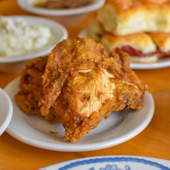 DAN’L BOONE INN - Updated December 2025 - 255 Photos & 330 Reviews ...